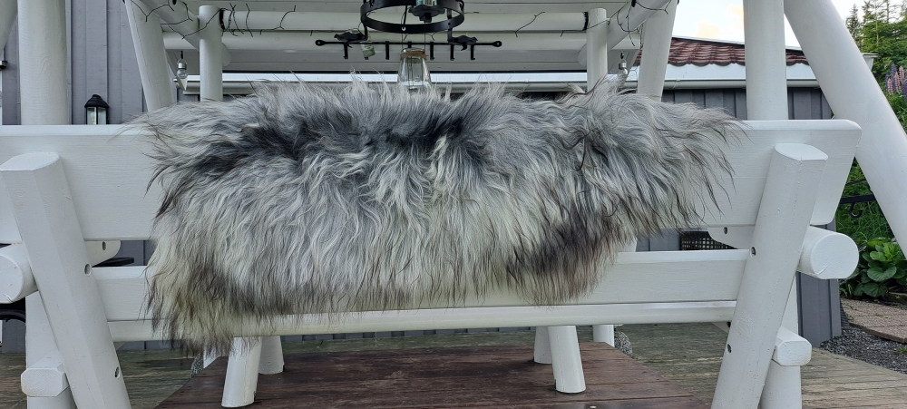 Ekte Islandske saueskinn i natural Grå farge-Str. 0 | Skinnhandel.no